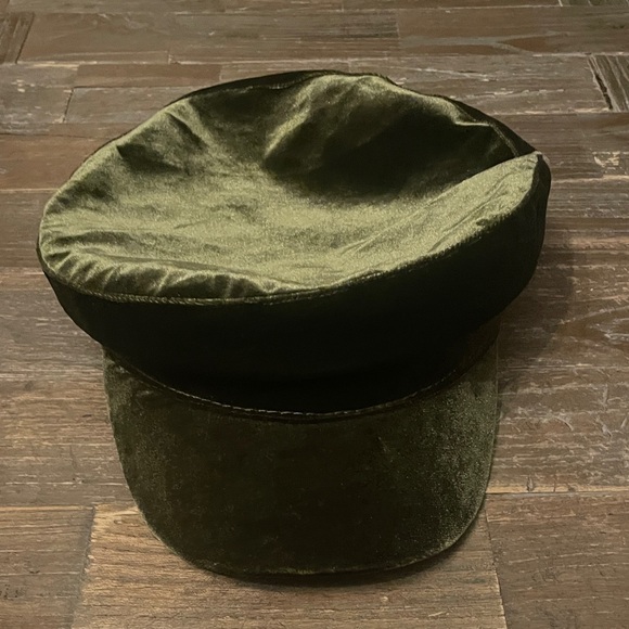 Free People | Accessories | Free People Royal Velvet Lieutenant Cap In ...